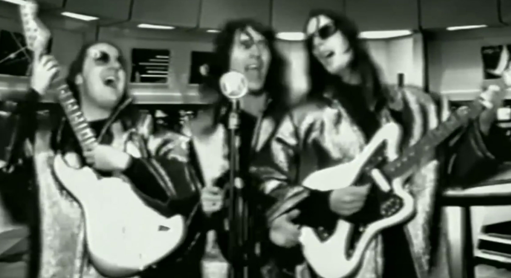 PREMIERE: The Pinheads are the bros of the decade in If I Have To Wait