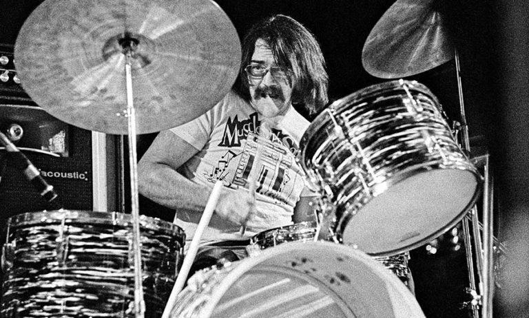 Roger Hawkins of The Muscle Shoals Rhythm Section dies aged 75