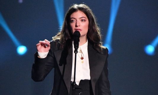 Lorde is releasing new music under 'Solar power' and it's about time