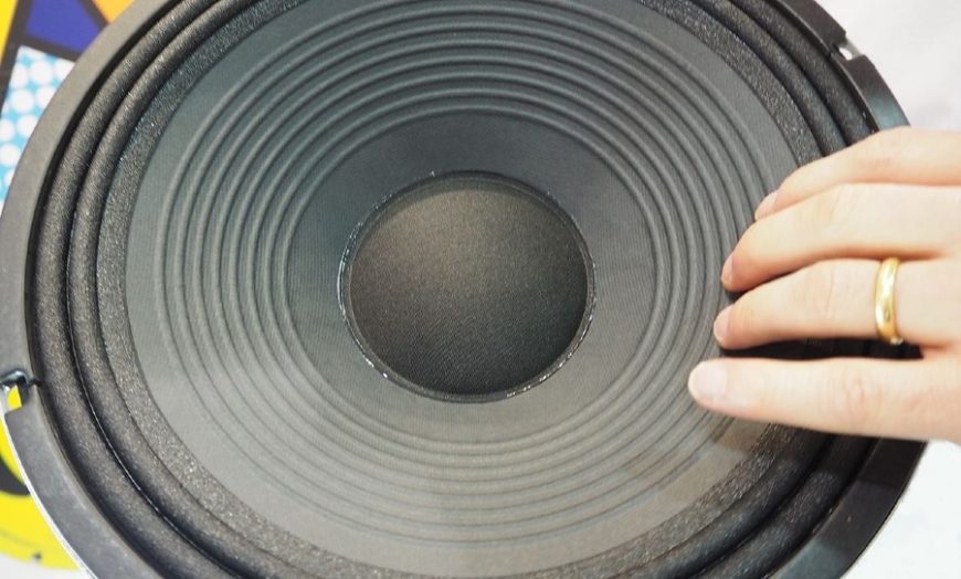 New paper-thin speaker could help block noise from the outside