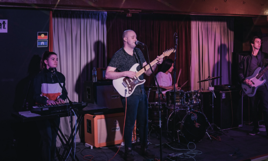 Alex Edwards shares invigorating new EP 'Flown Frosted'