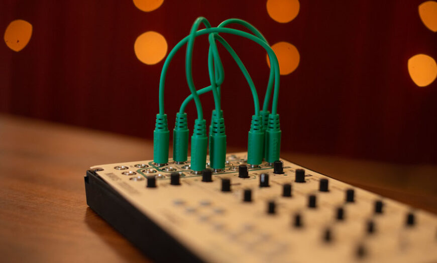 Moog Mavis: A Powerful, Affordable Semi-Modular Analog Synthesizer For ...