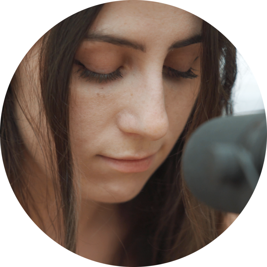 Dodie Performs 'She' Live From Happy