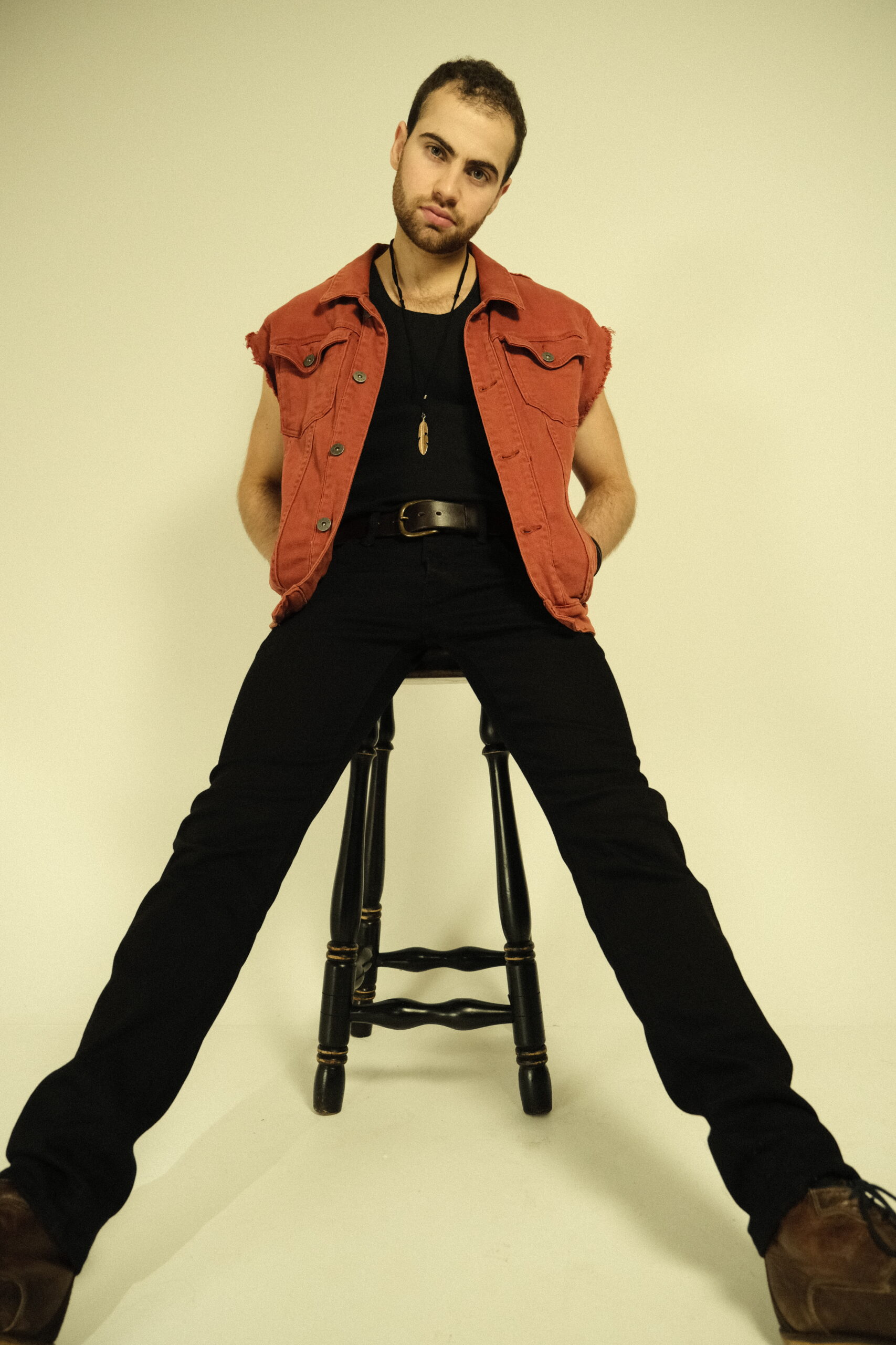 Cunning and Charismatic: ƝOAH's “Mr Fox” Sweeps us away