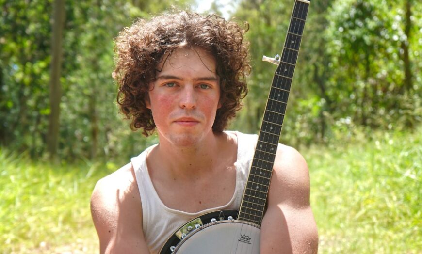 Drew Russell delivers a banjo string wake-up call on ‘Deliverance’