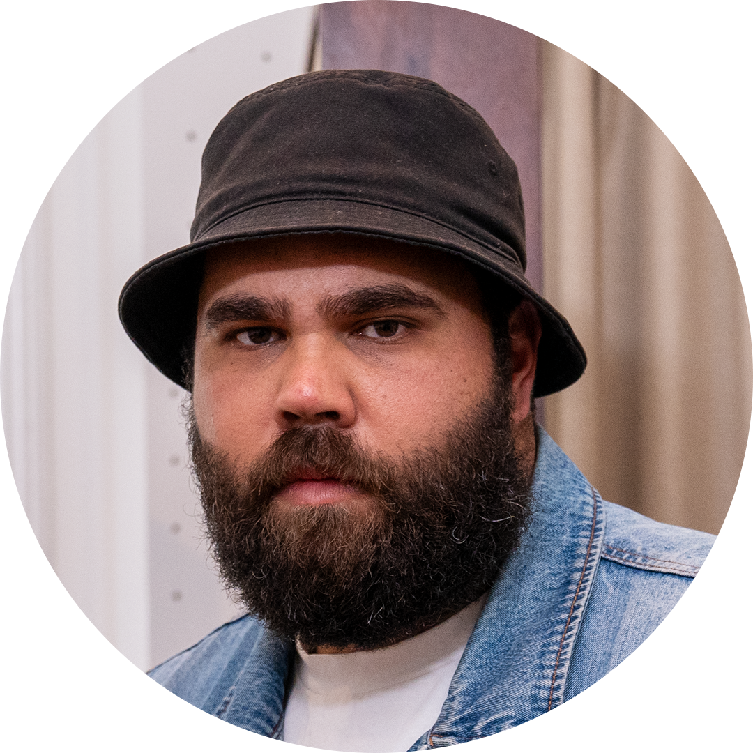 Mr Rhodes performs 'Stay Gold' Live From Happy