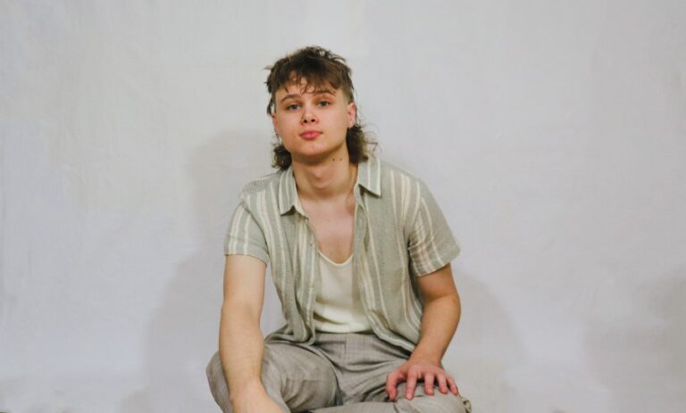 Interview: Noah Bates on the Brisbane scene and finding inspiration in ...