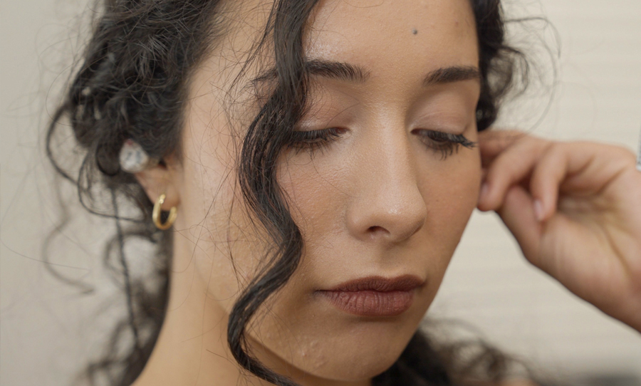 Yasmina Sadiki Performs 'Nothing Is Forever' Live from Happy