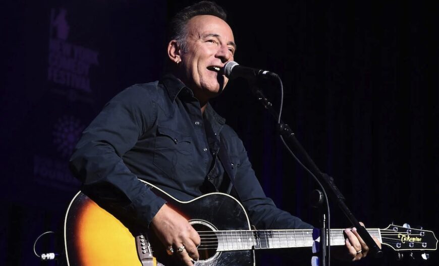 Bruce Springsteen Joins Star-Studded Patti Smith Tribute