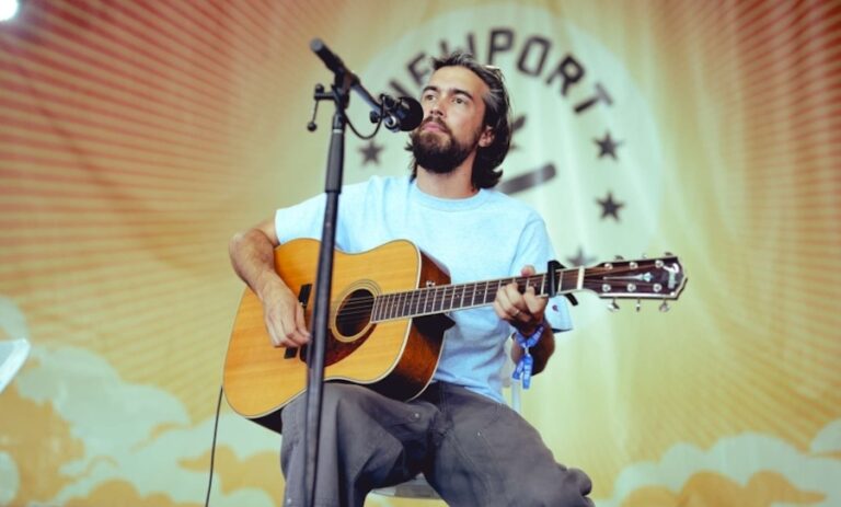 Alex G illuminates 2026 with Expansive 'Headlights' World Tour